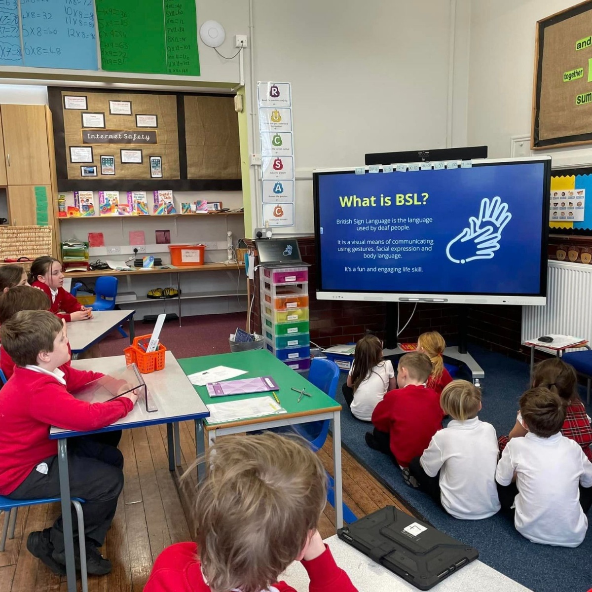 Wrightington Mossy Lea Primary School - British Sign Language Lesson
